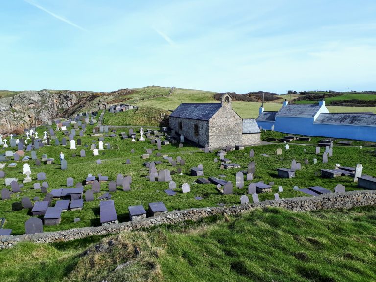 Angleseyisles guide to visiting Llanbadrig Church in Caemes, check it now